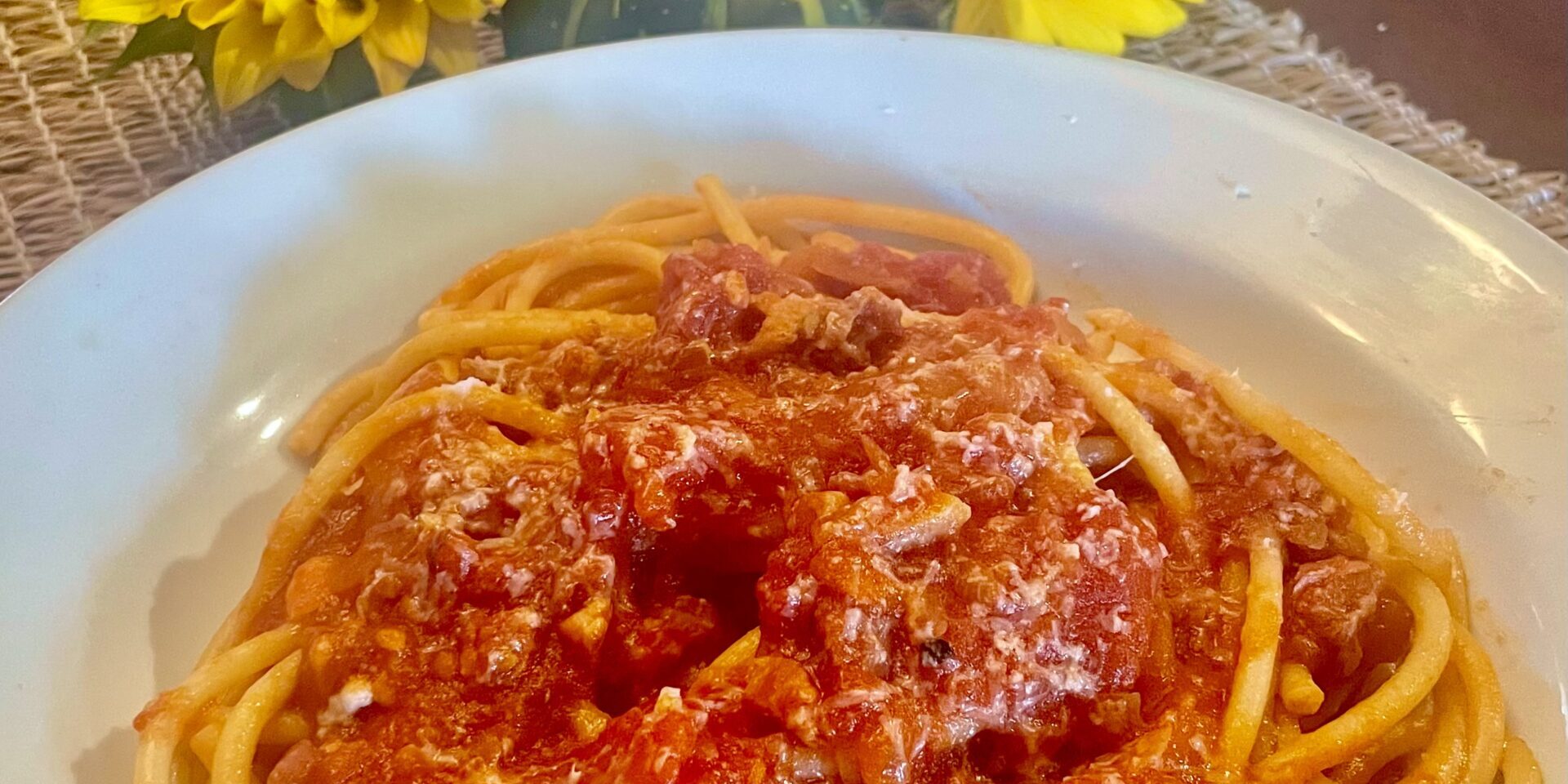 Bucatini all‘Amatriciana – WNIS